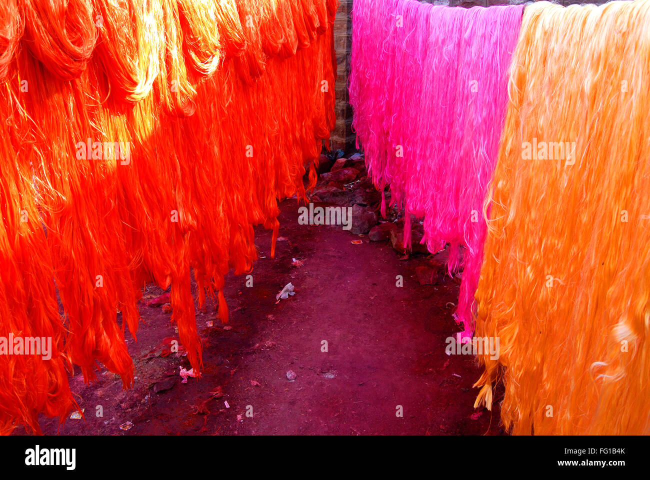 Silk color dye hi-res stock photography and images - Alamy