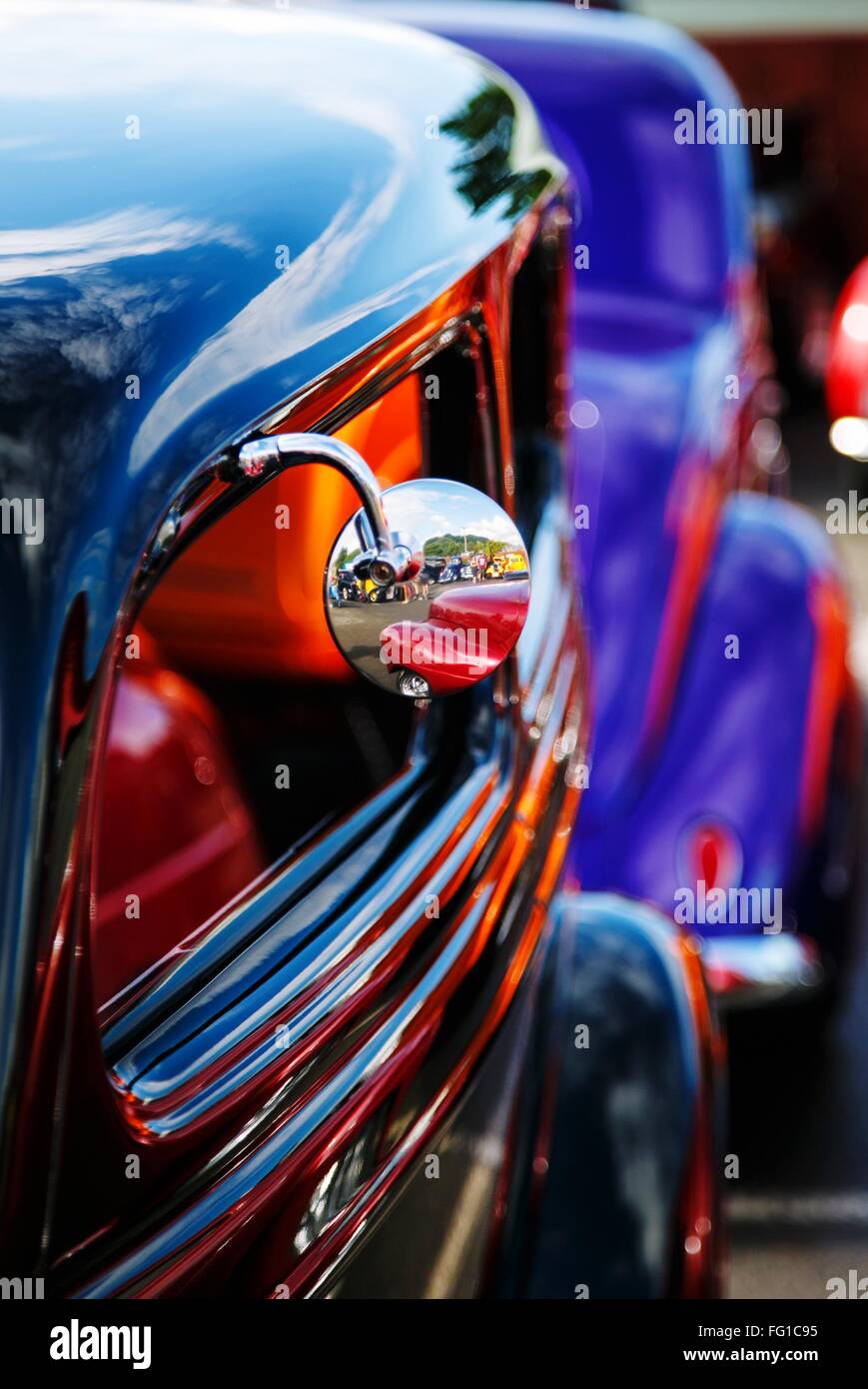 Rod mirror hi-res stock photography and images - Alamy