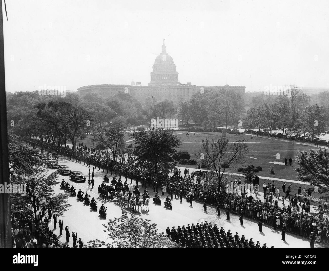 KENNEDY FUNERAL, 1963. /nHorse-drawn funeral procession for President ...