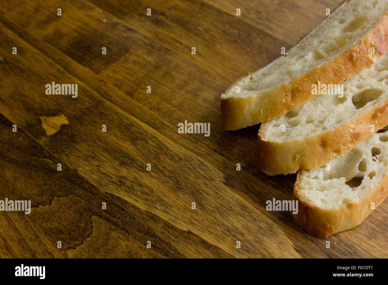 A round, golden brown loaf of homemade artisan bread Stock Photo - Alamy