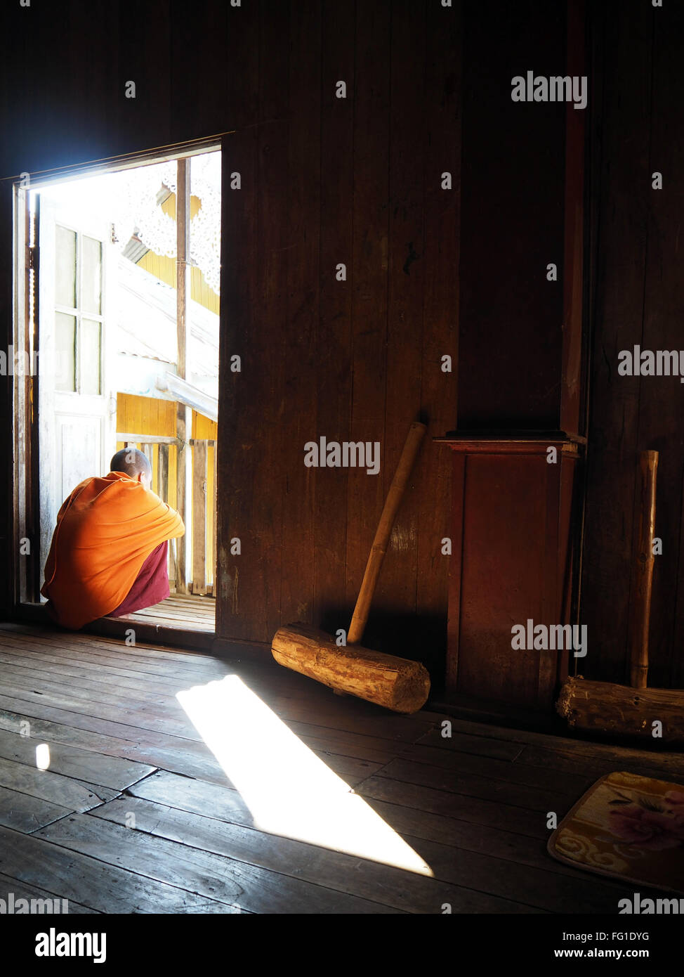 Doorway with monk hi-res stock photography and images - Alamy