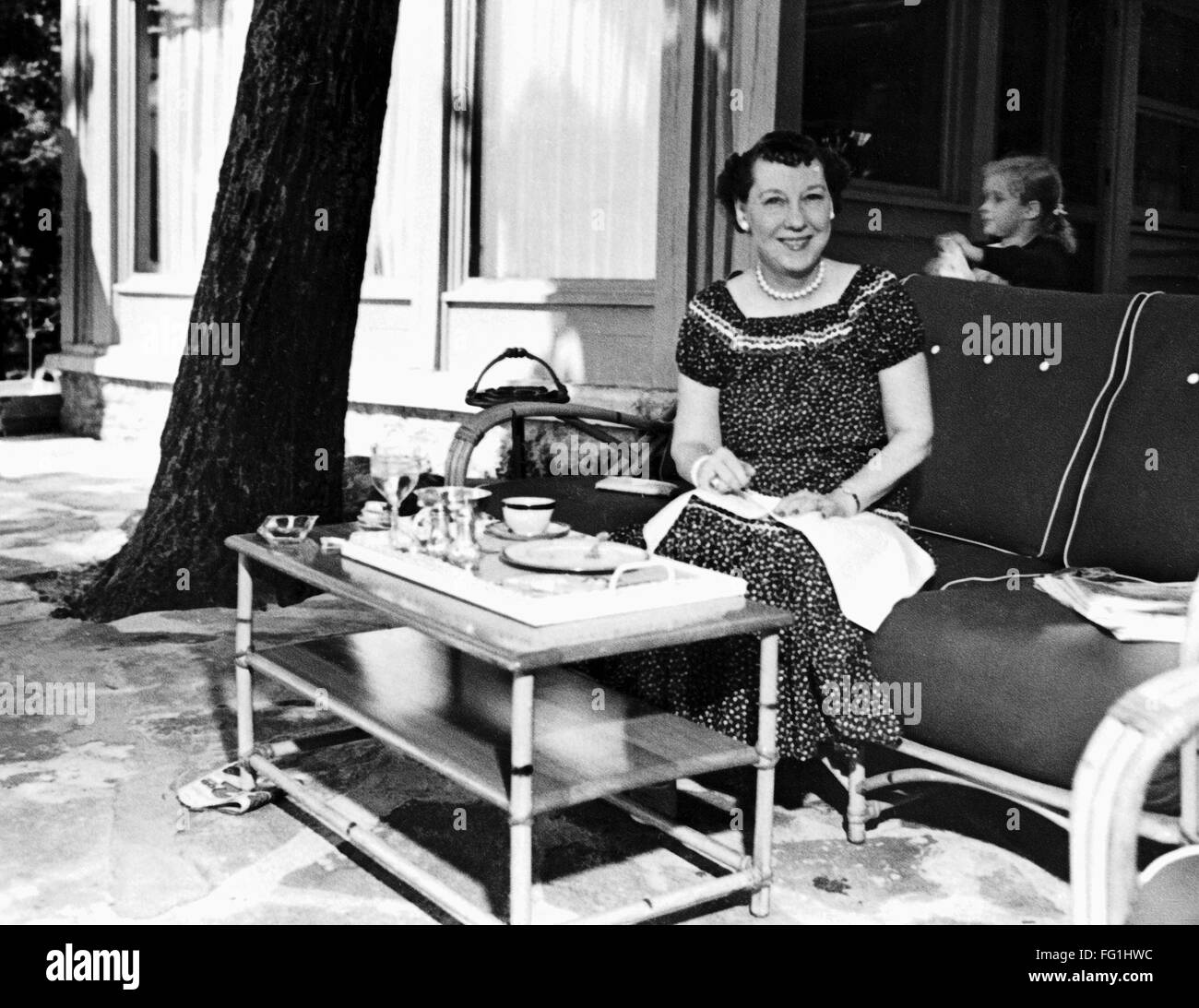 Mamie doud eisenhower hi-res stock photography and images - Alamy