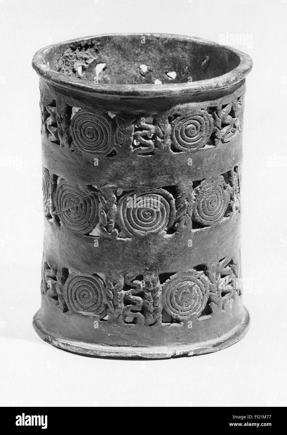 NIGERIA: ALTAR STAND. /nCopper alloy altar stand made by the Edo people ...