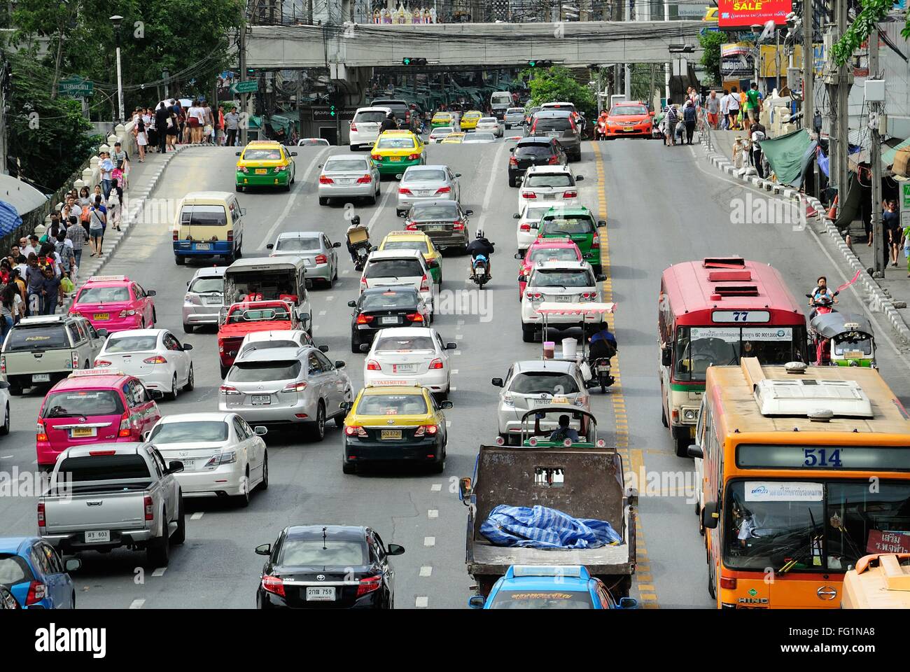 Stuck in traffic car hi-res stock photography and images - Alamy