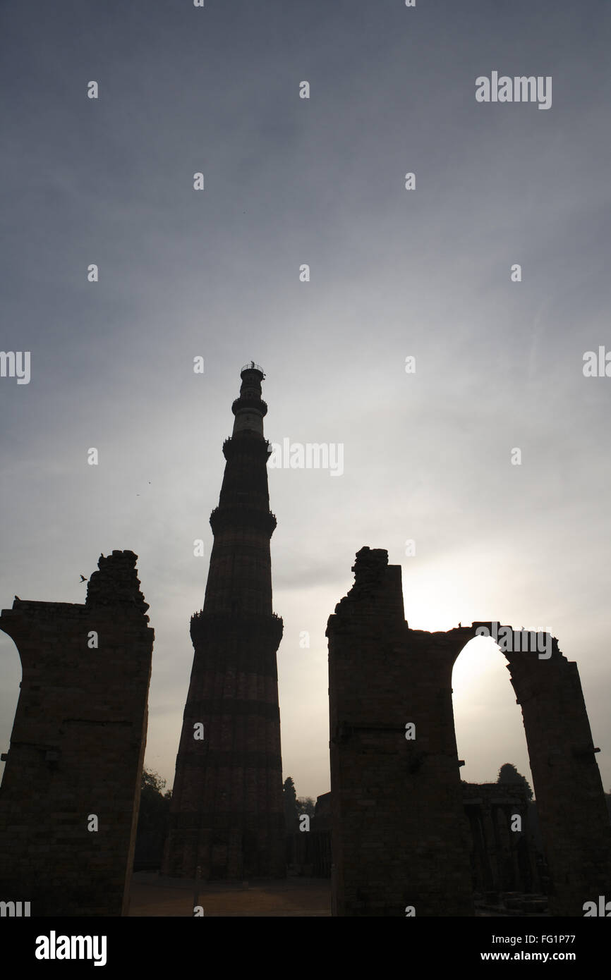 Qutab Minar built in 1311 red sandstone tower , Indo Muslim art , Delhi ...