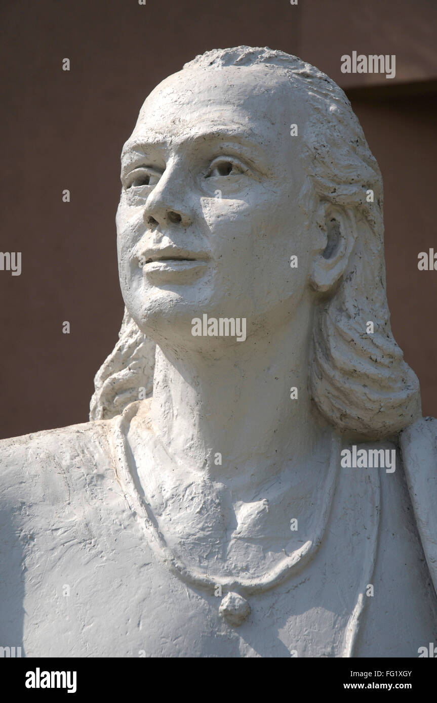 Statue of Aryabhata at IUCAA Inter University Centre of Astronomy and ... Statue of Aryabhata at IUCAA Inter University Centre of Astronomy and ...