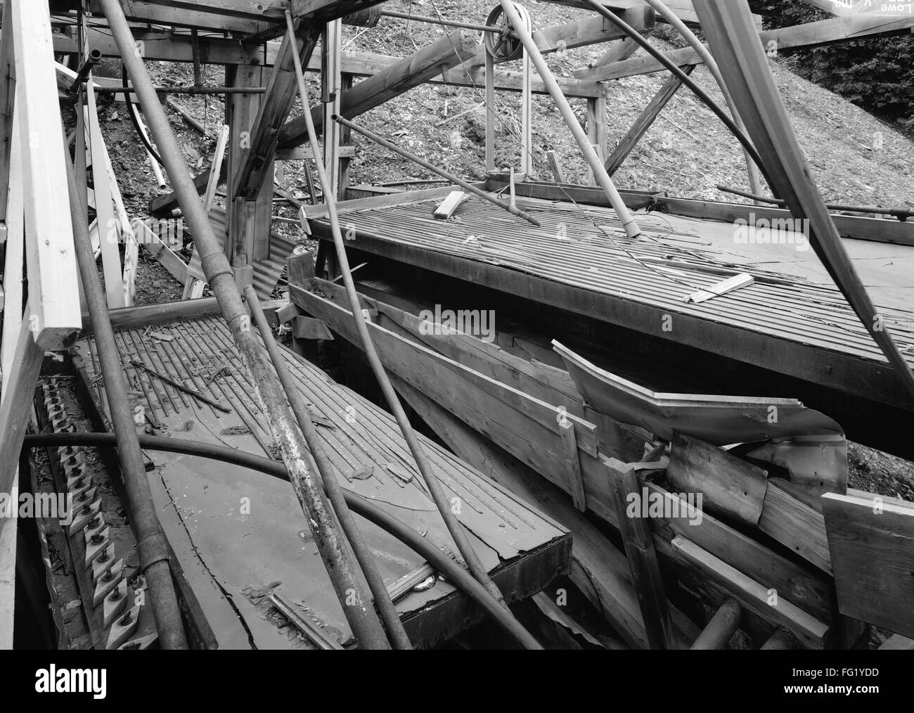 ALASKA: GOLD MINE, 2000. Shaking tables at the Stampede Gold Mine at ...
