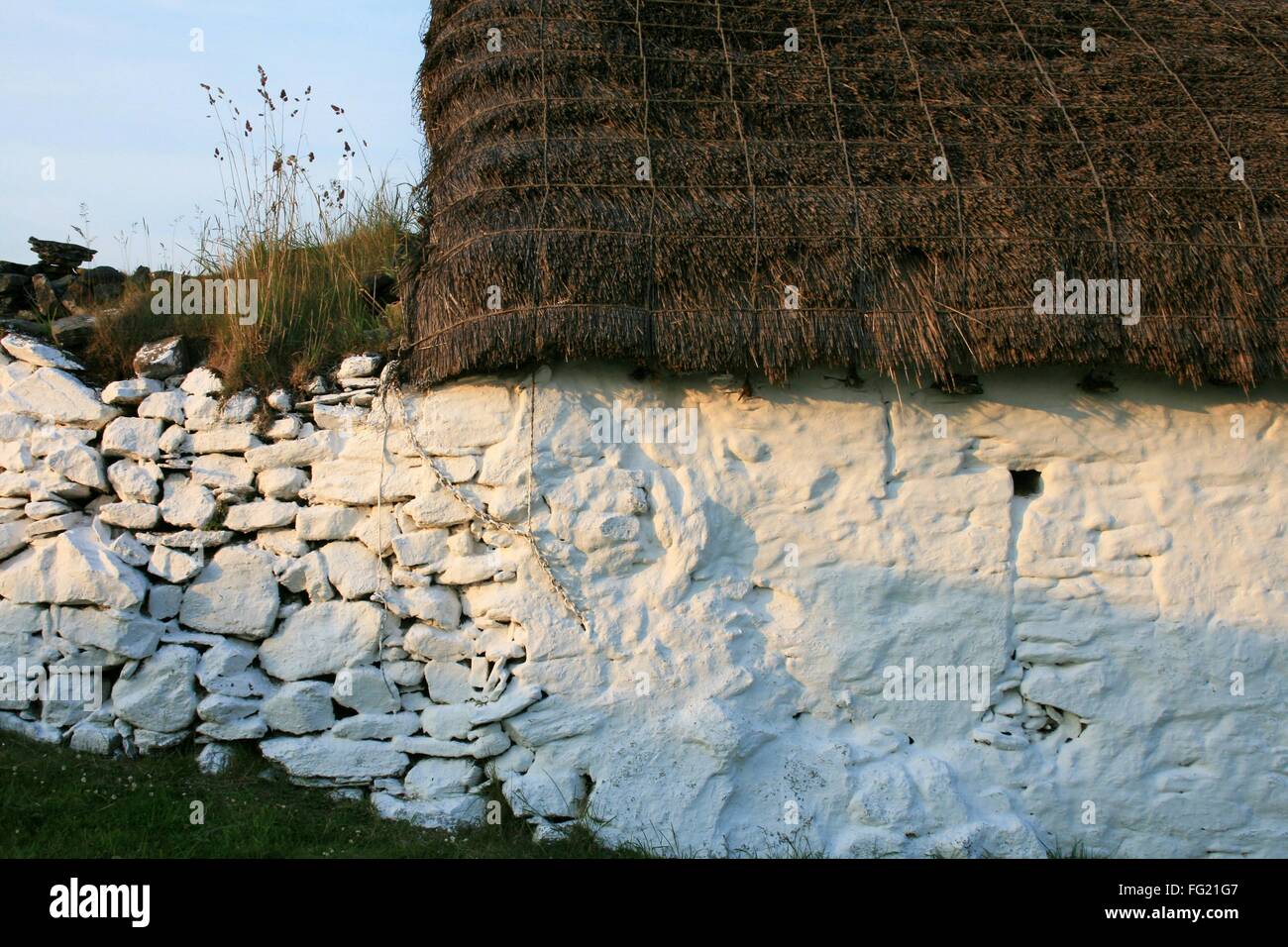 Stone Built Thatched Cottage High Resolution Stock Photography and ...
