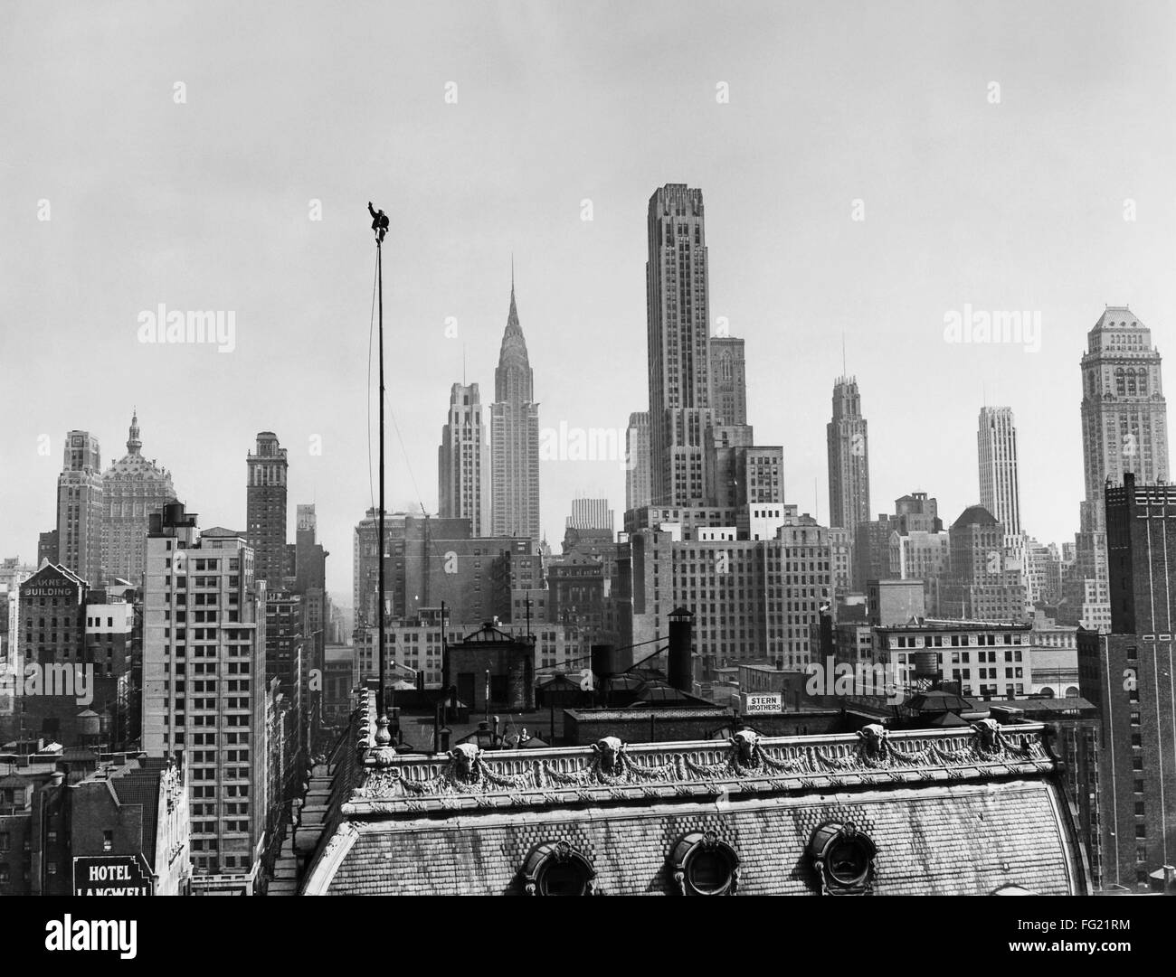 ALVIN 'SHIPWRECK' KELLY /n(c1893-1952). American stunt actor and ...