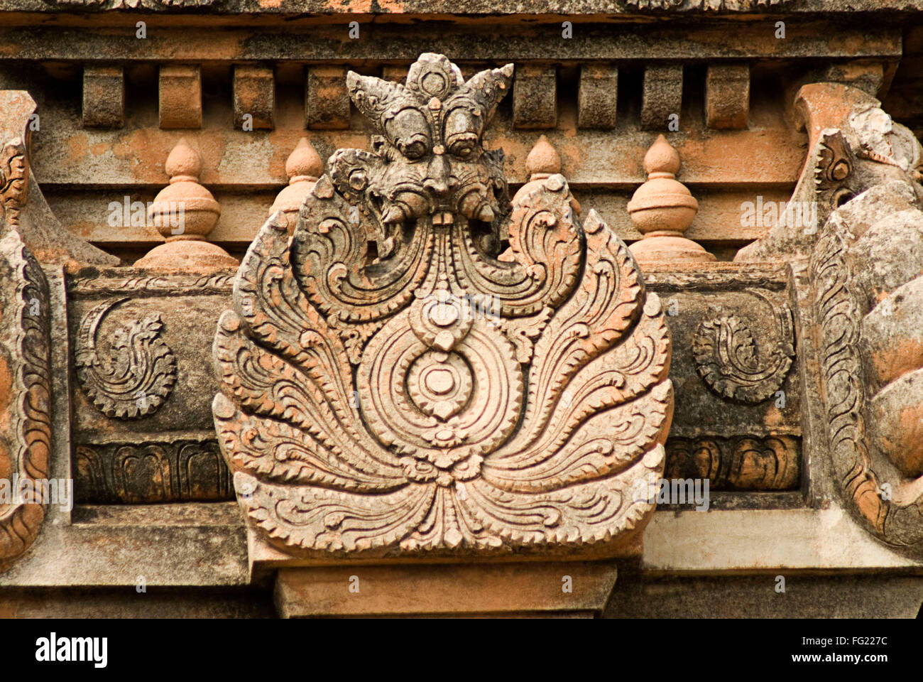 Carved stone pinnacle hi-res stock photography and images - Alamy