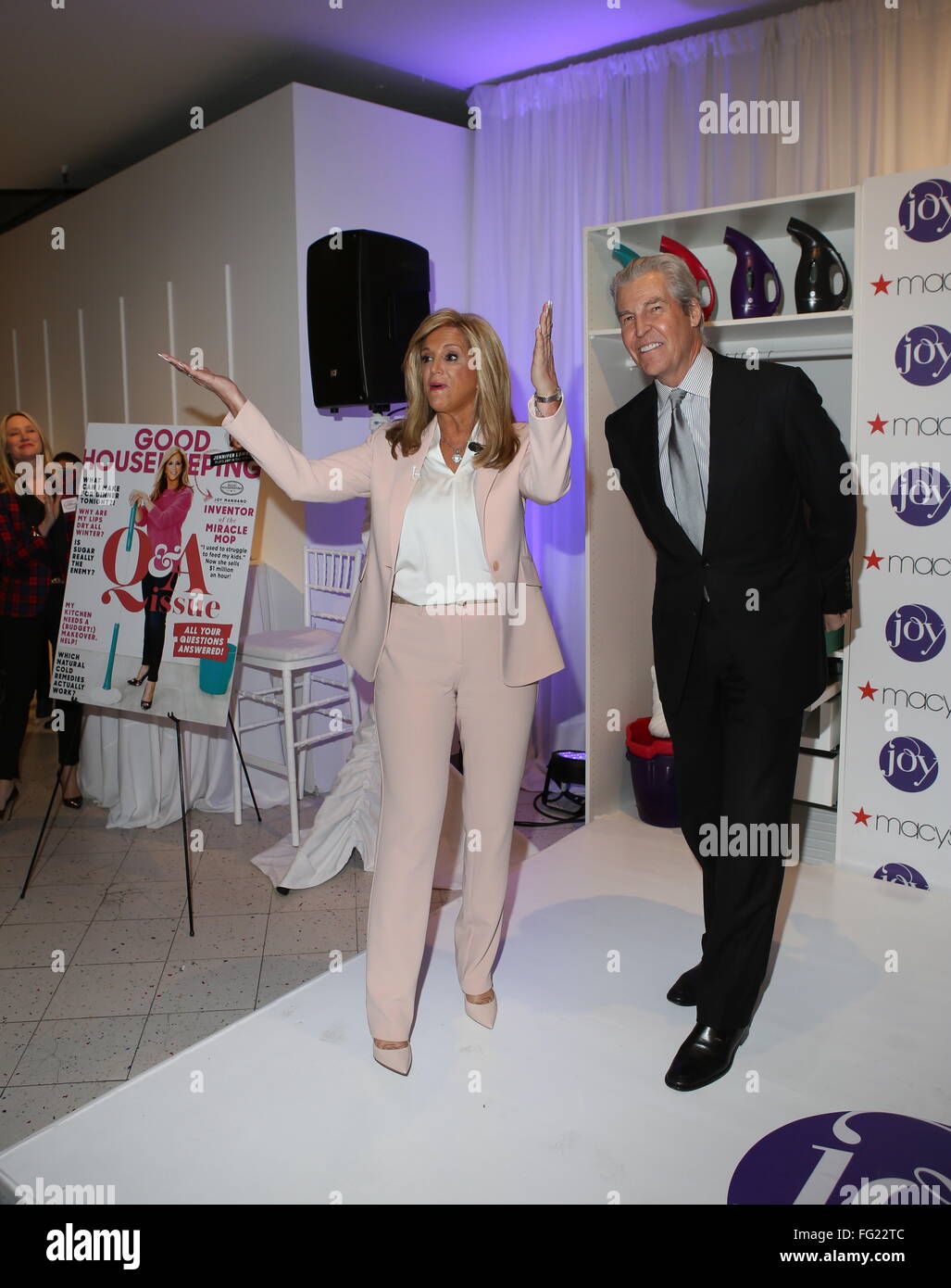 Inventor and entrepreneur Joy Mangano makes an appearance at Macy's ...