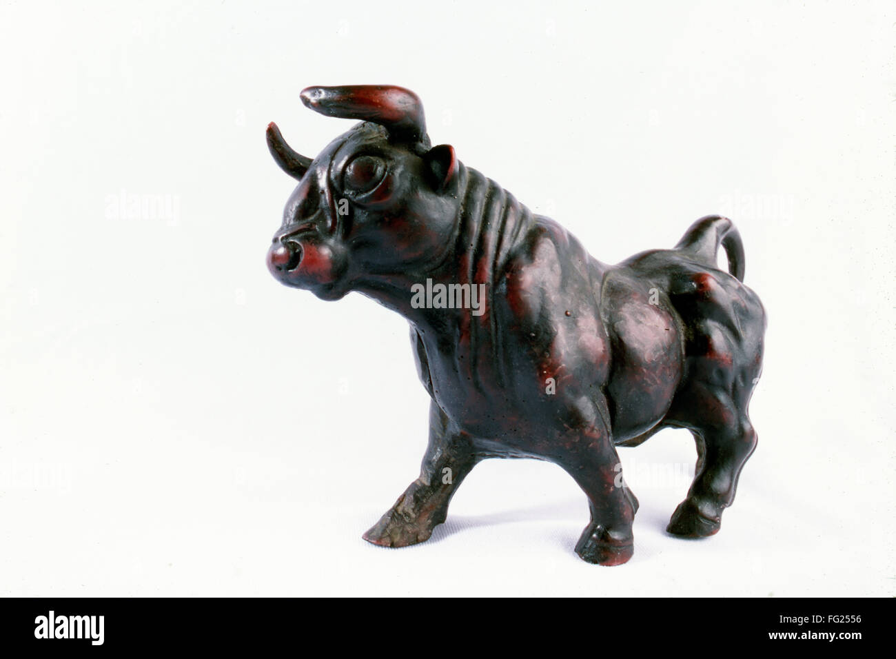 Statue of bull ; India Stock Photo - Alamy