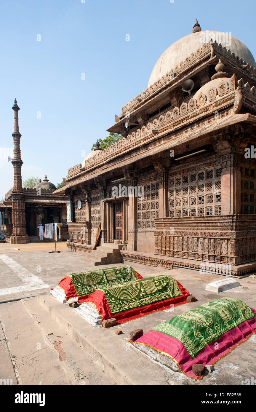 Mosque one famous landmarks hi-res stock photography and images - Alamy