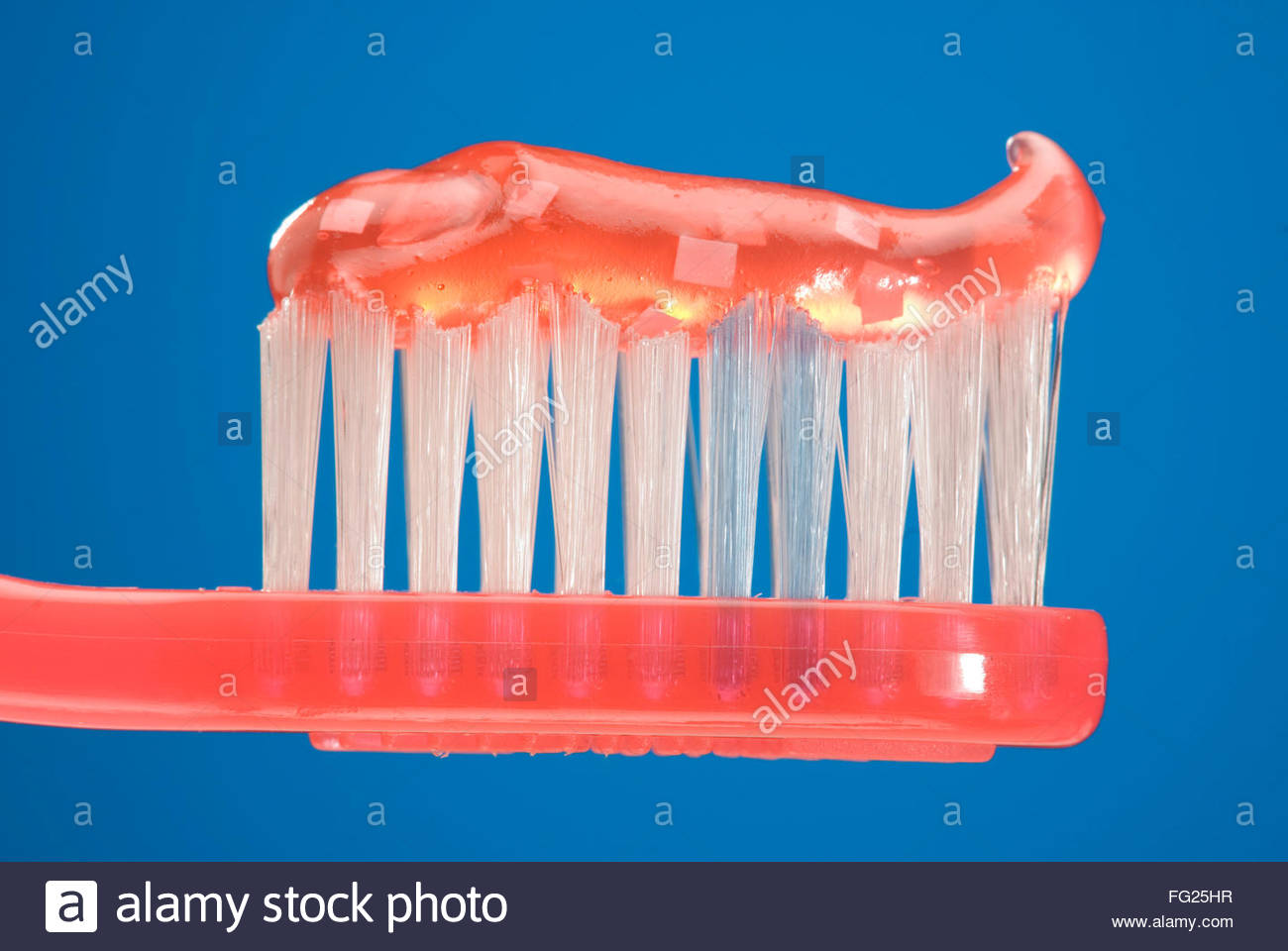 Toothpaste Tubes Stock Photos & Toothpaste Tubes Stock Images - Alamy