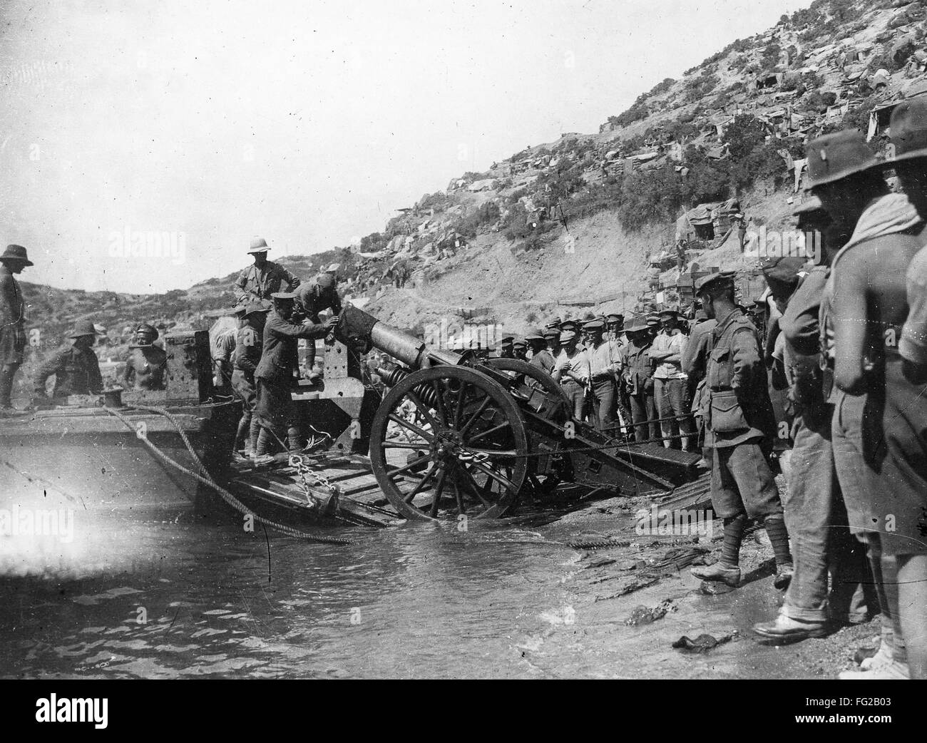 WORLD WAR I: GALLIPOLI. /nAllied troops landing at Anzac Beach in the ...
