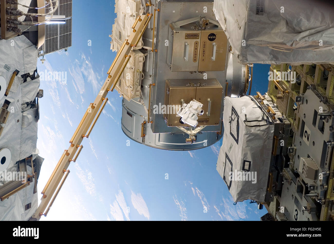 Space airlock High Resolution Stock Photography and Images - Alamy