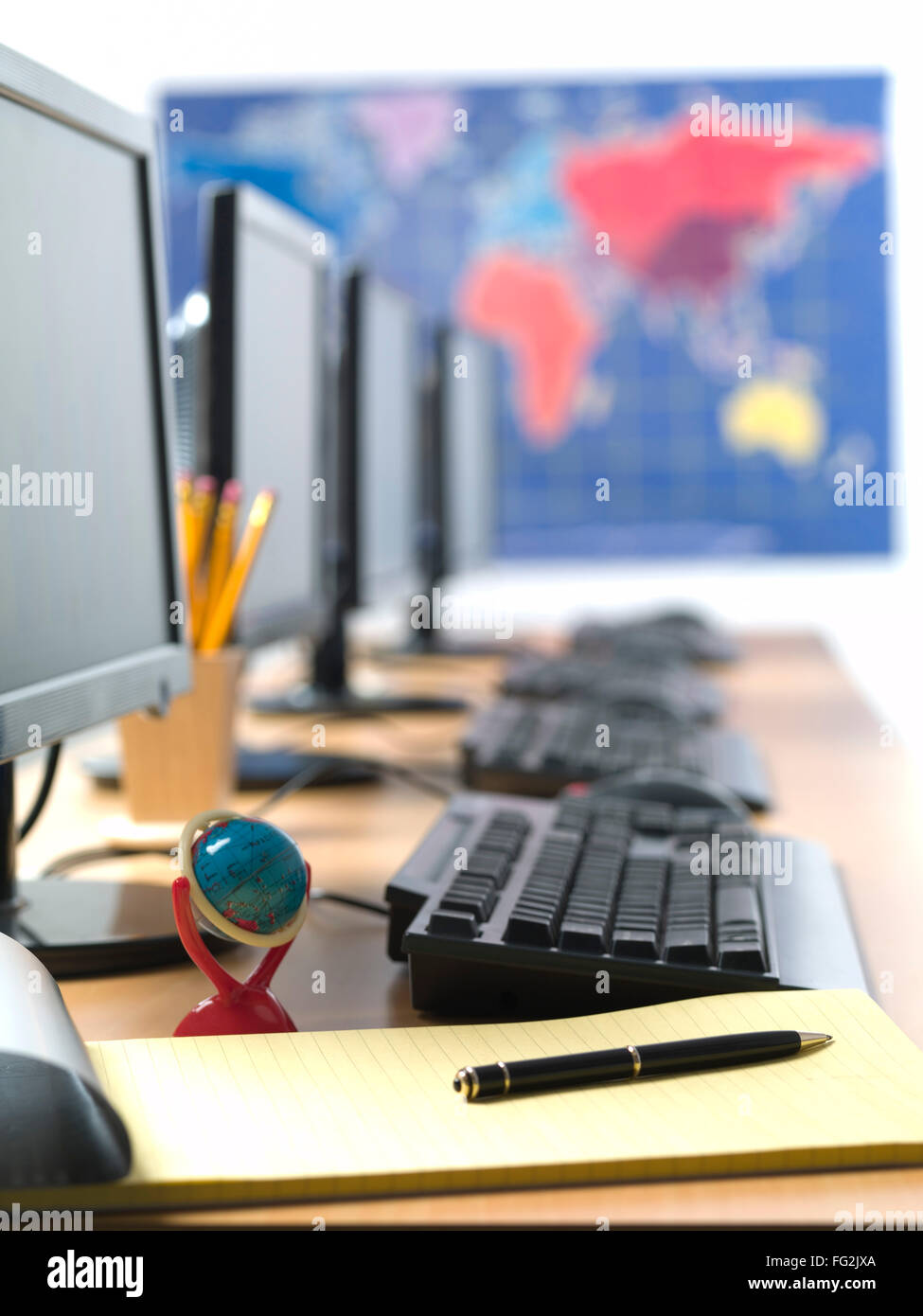 Hi tech office interiors hi-res stock photography and images - Alamy
