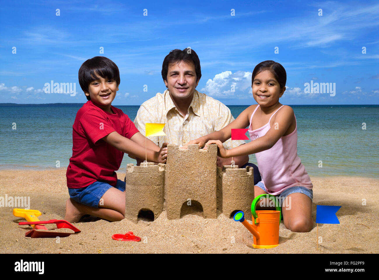 Children sandcastle happy hi-res stock photography and images - Alamy