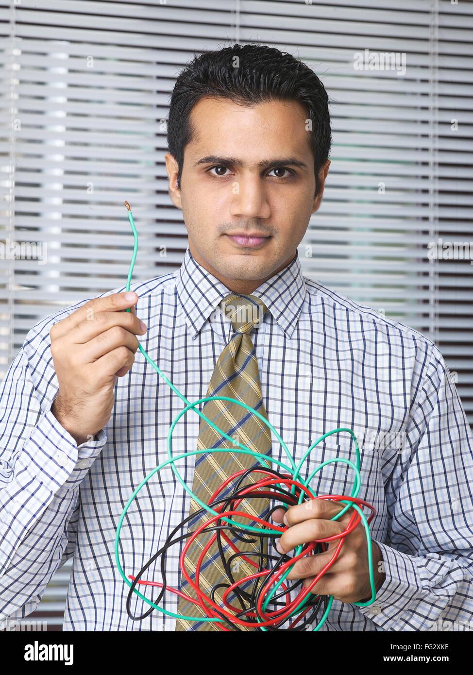 Jumbled wires hi-res stock photography and images - Alamy