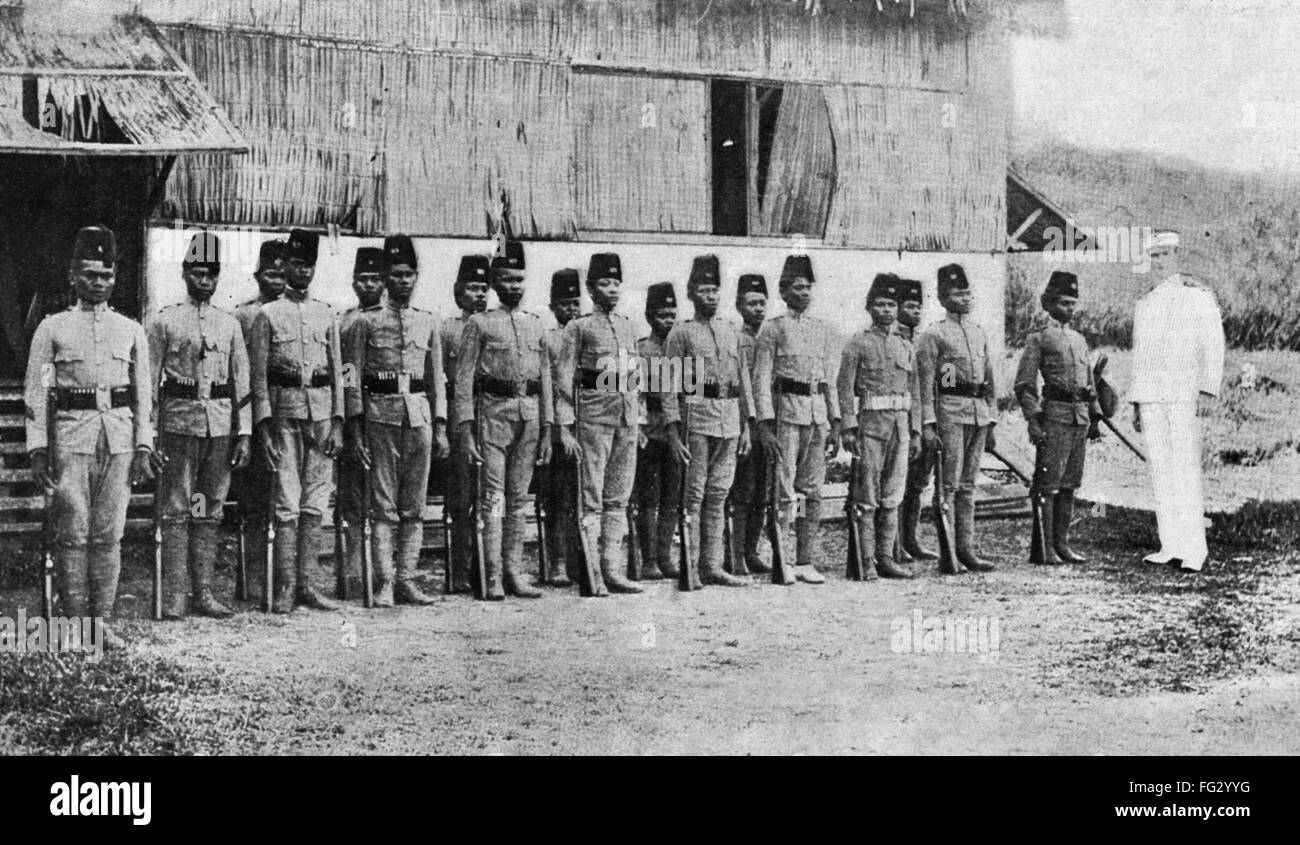 MORO REBELLION, 1906. /nAmerican Captain John R. White and a detachment ...