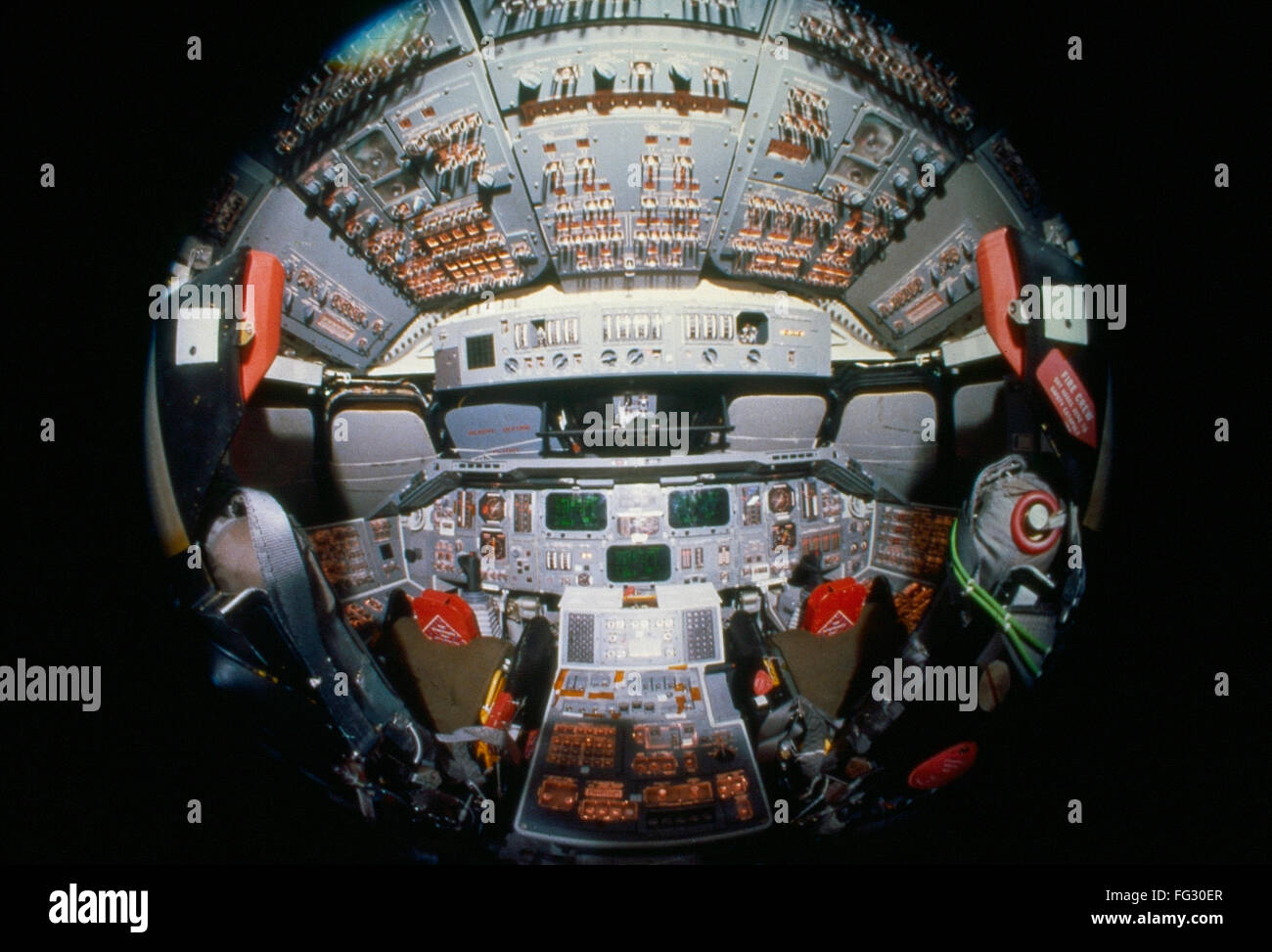 Challenger space shuttle interior hi-res stock photography and images ...