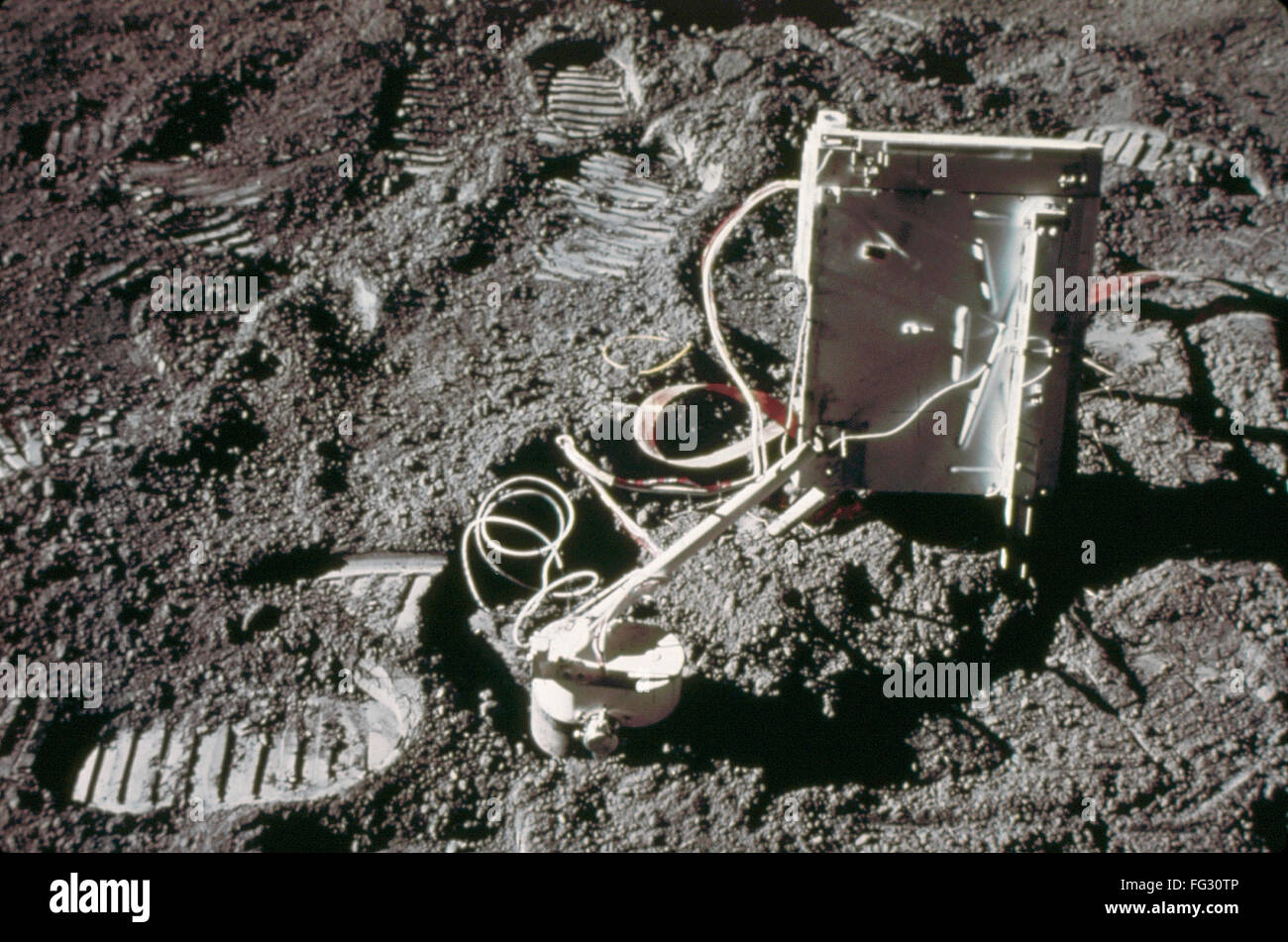 APOLLO 15, 1971. /nA Suprathermal Ion Detector used by the Apollo 15 ...