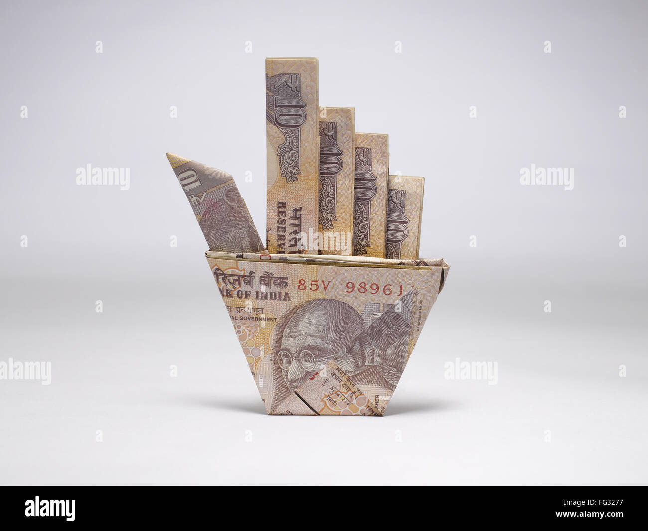 origami currency India Stock Photo - Alamy
