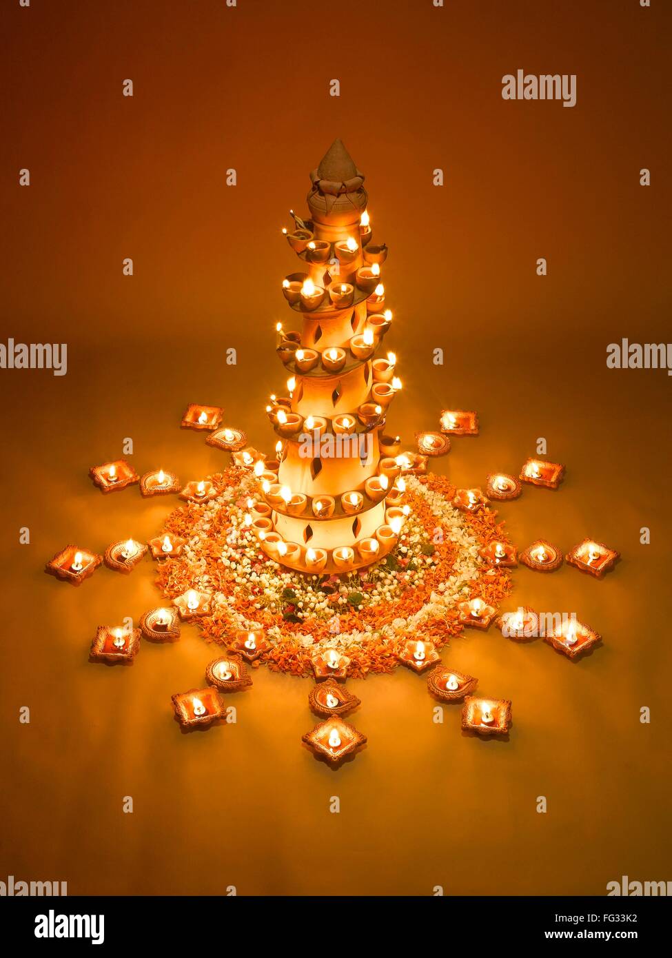 Diwali india flowers hi-res stock photography and images - Alamy