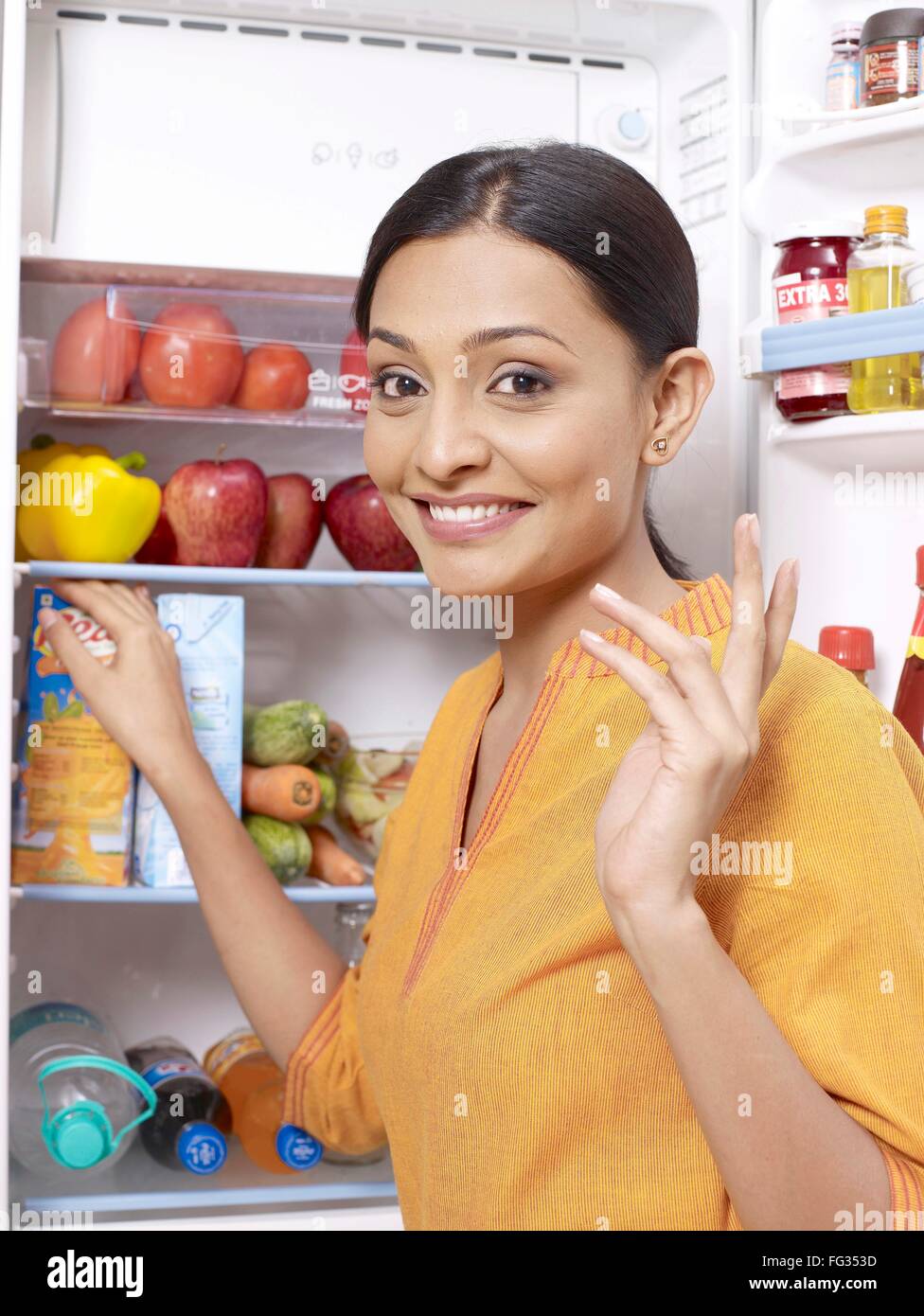 Indian vegetable fruit shelves hi-res stock photography and images - Alamy