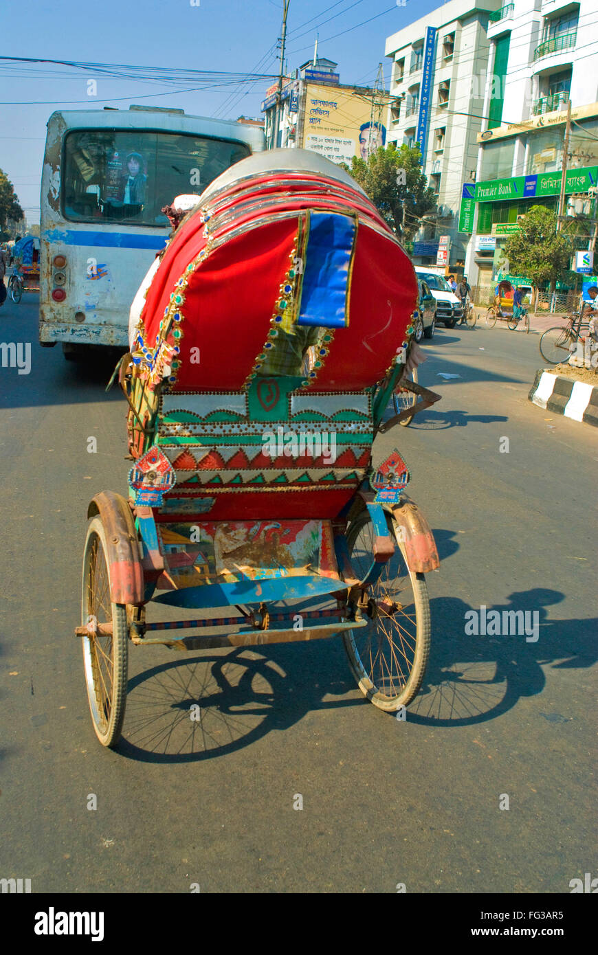 Rickshaw rider dhaka bangladesh hi-res stock photography and images - Alamy