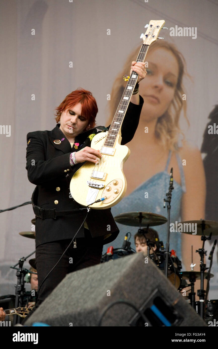 Nicky Wire from the Manic Street Preachers performing on the Pyramid ...