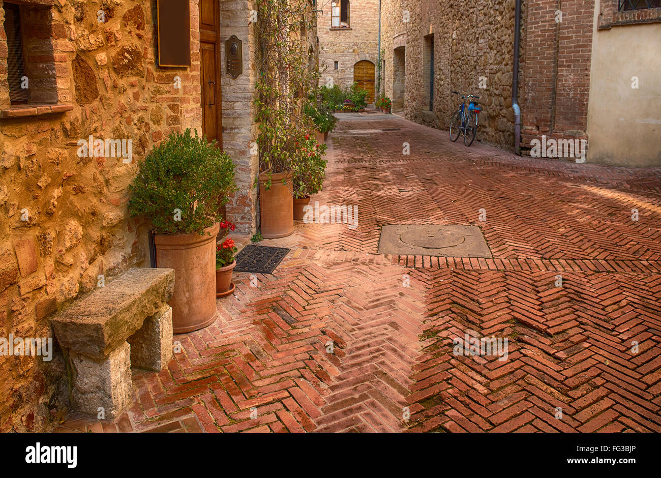 Street of Pienza Stock Photo - Alamy