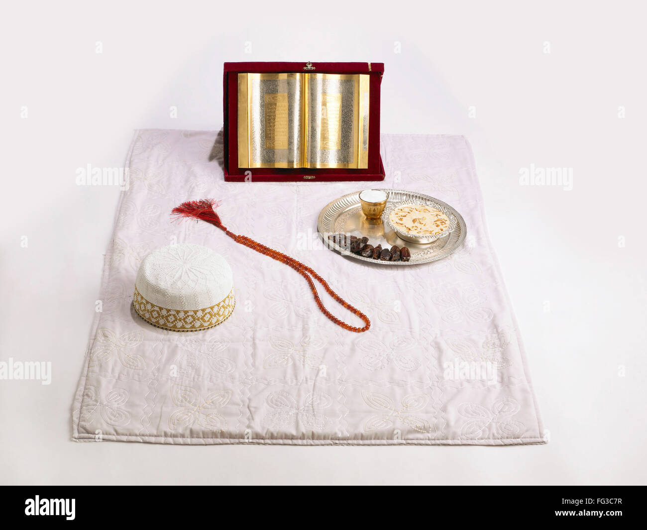 Koran prayer beads shawl mass Allah bohri Muslim topi cap eid ul fitr ...