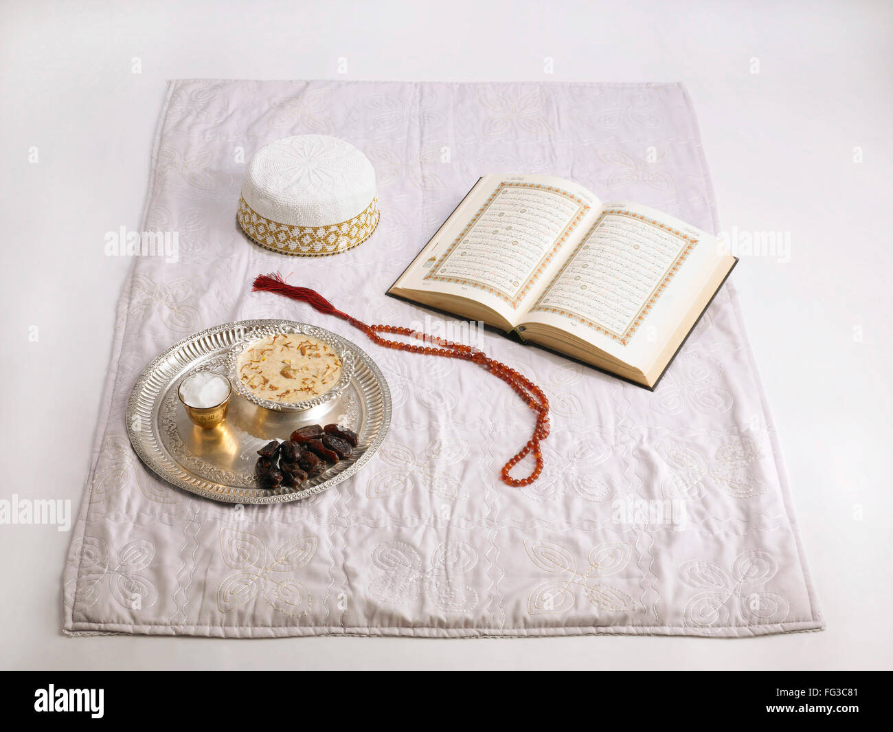 Topi cap hi-res stock photography and images - Alamy