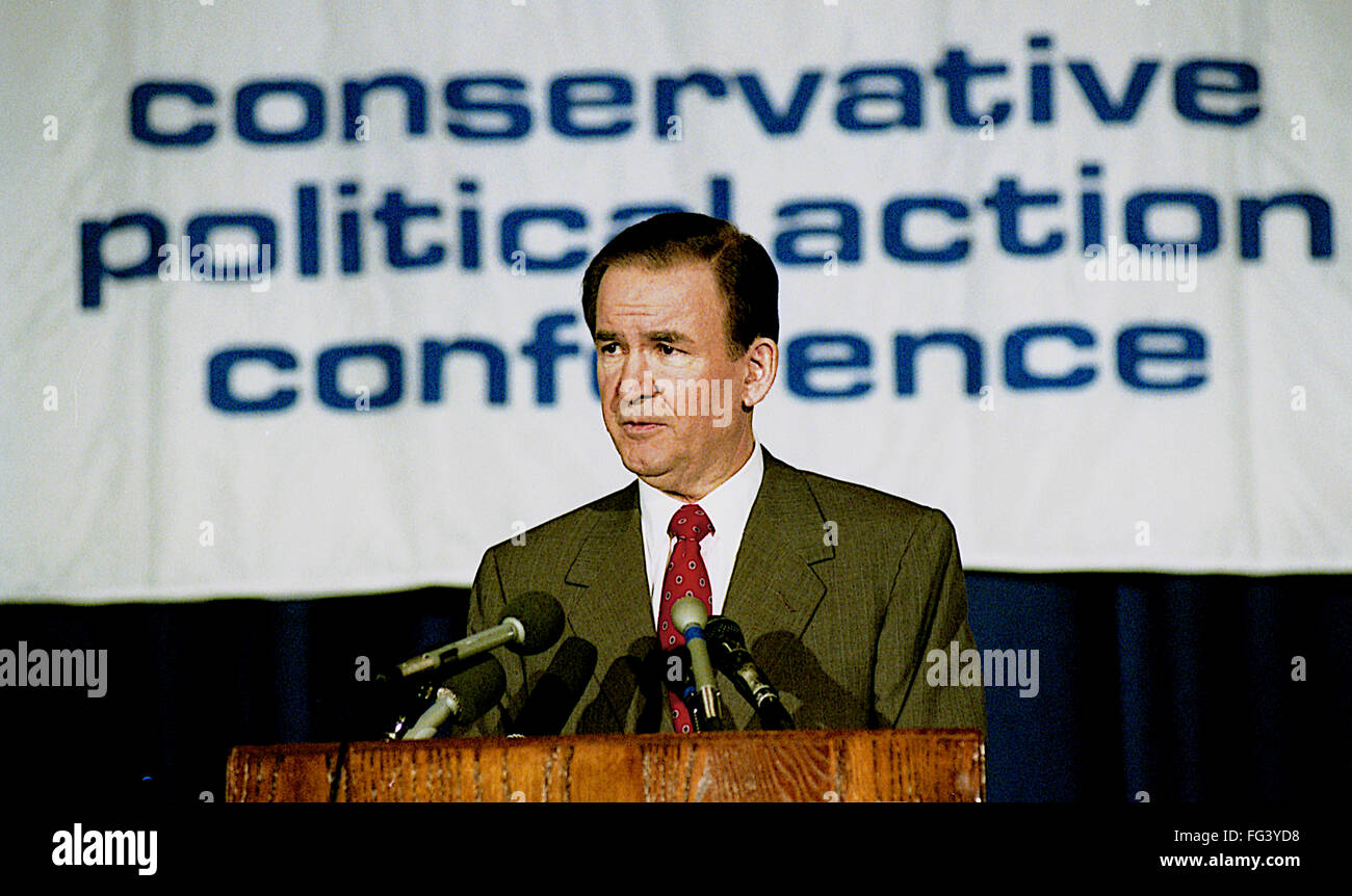 Washington, DC., USA, 19th February, 1992 Pat Buchanan addresses the ...