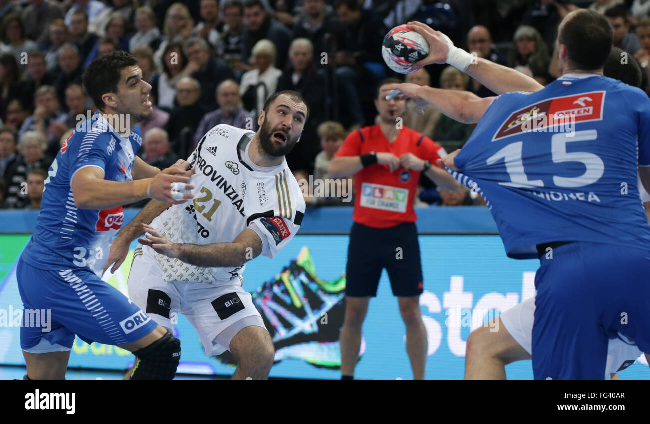 Kiel, Germany. 17th Feb, 2016. Plock's Jose Guilherme de Toledo (L-R ...