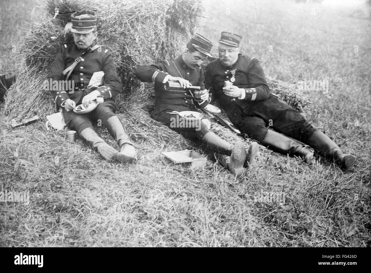 WWI: SOLDIERS, c1914. /nFrench soldiers eating and drinking wine in a ...