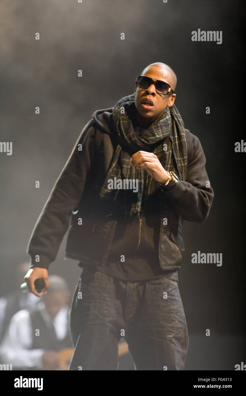 Glastonbury 2008 jay z hi-res stock photography and images - Alamy