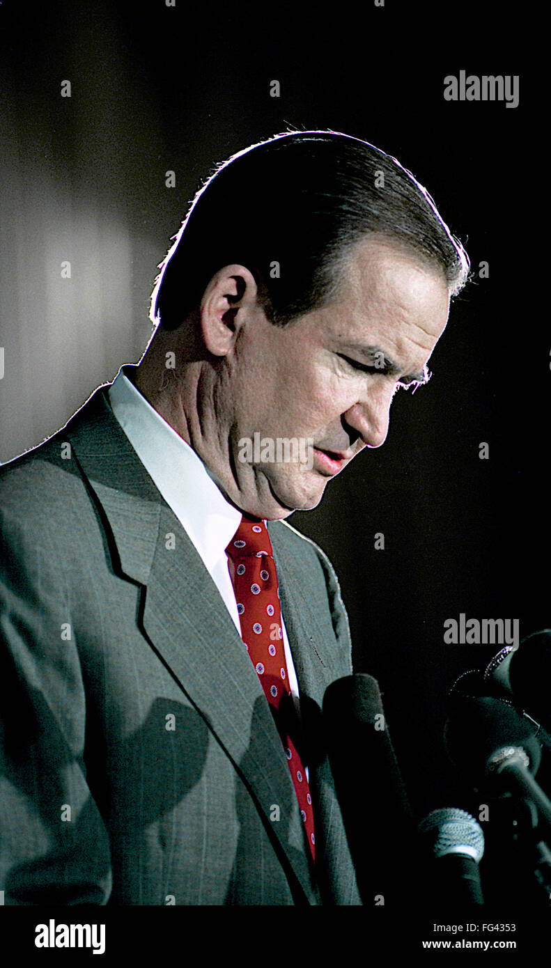 Washington, DC., USA, 19th February, 1992 Pat Buchanan addresses the ...