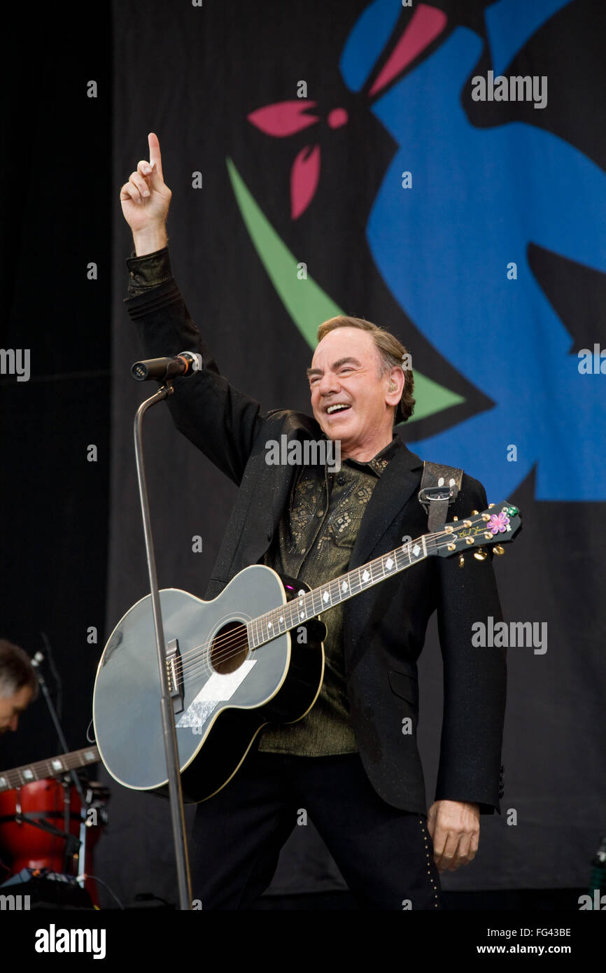 Neil Diamond performing on the Pyramid stage at the Glastonbury ...