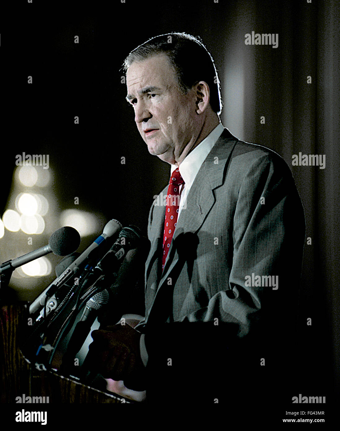 Senior political editor hi-res stock photography and images - Alamy