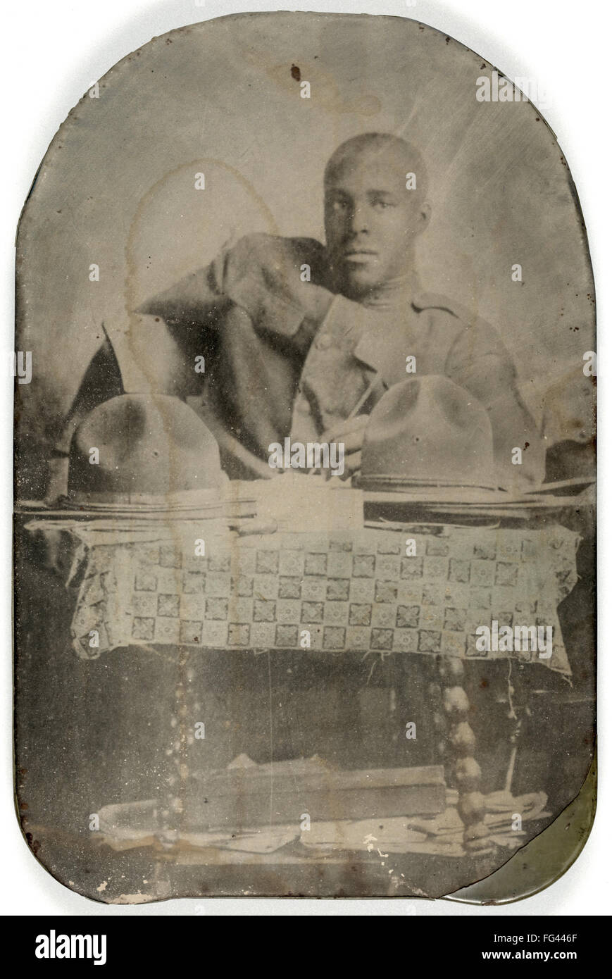 Wwi american soldier hi-res stock photography and images - Alamy