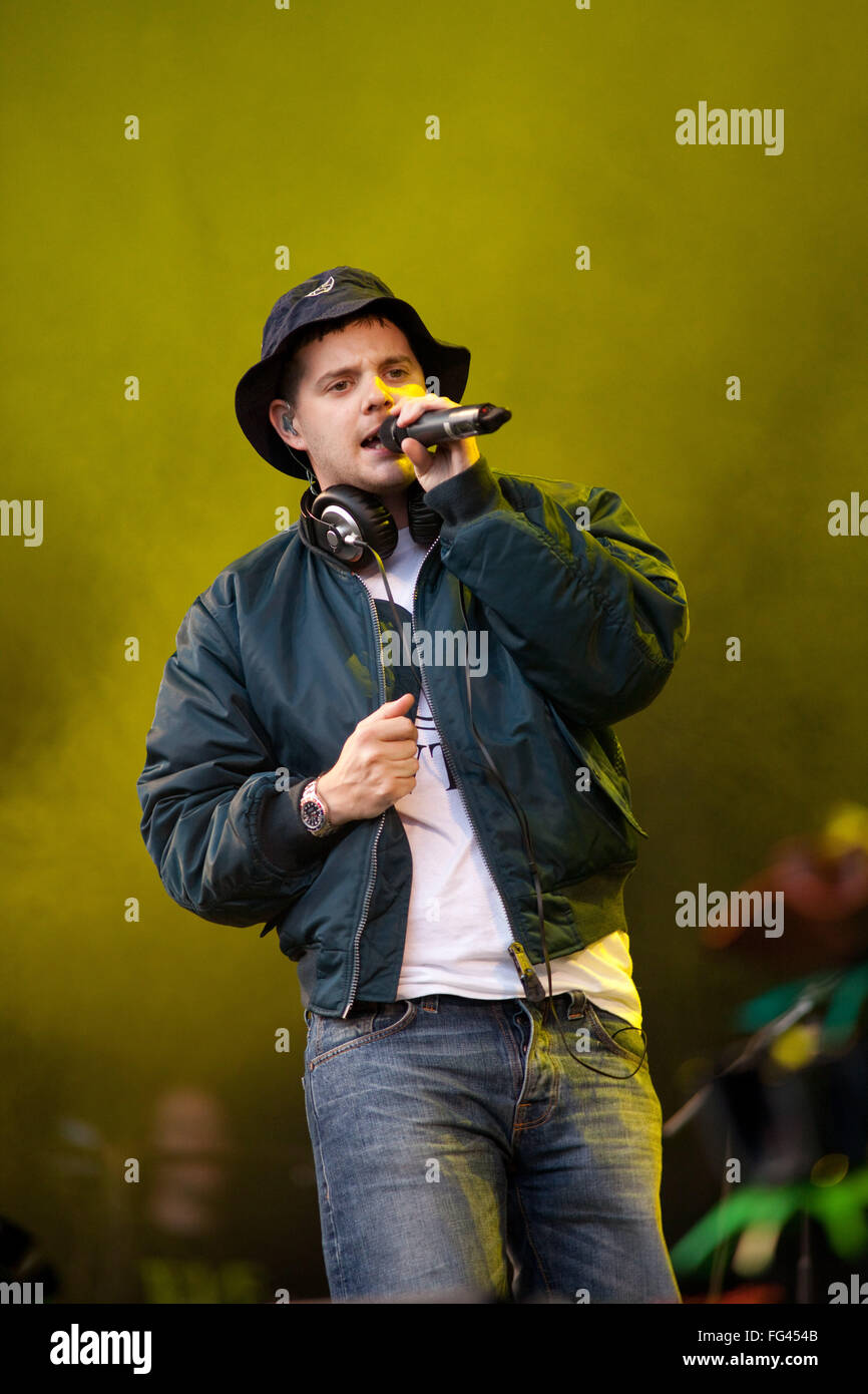 Mike Skinner singer in the Streets performing on the Jazz stage ...