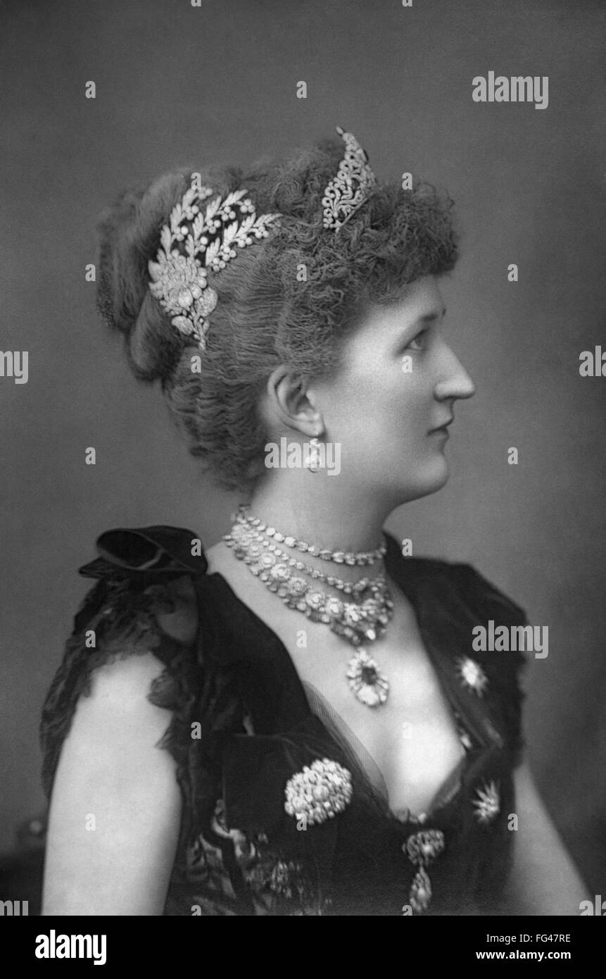 LADY CAREW (c1864-1922). /nJulia Mary Lethbridge, wife of Robert Carew ...