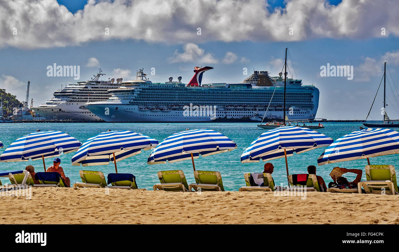 St martin beach hi-res stock photography and images - Alamy