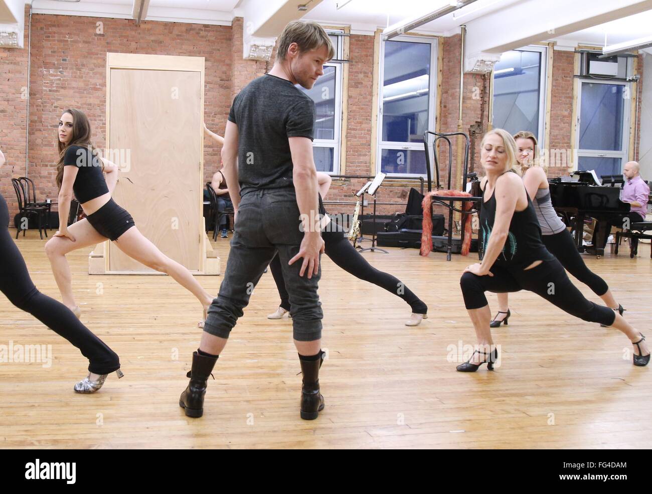 Press preview for the Roundabout Theatre Company's National tour ...
