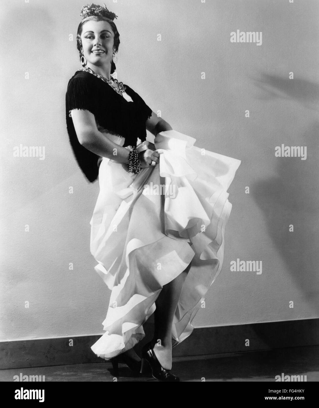 GLADYS SWARTHOUT /n(1900-1969). American mezzo-soprano singer. As the ...