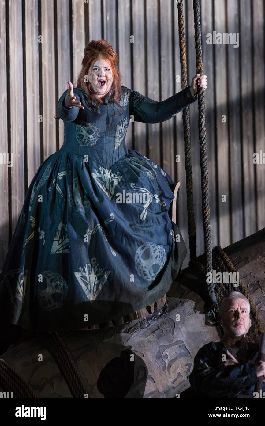 London, UK. 15 February 2016. Marjorie Owens and James Creswell ...