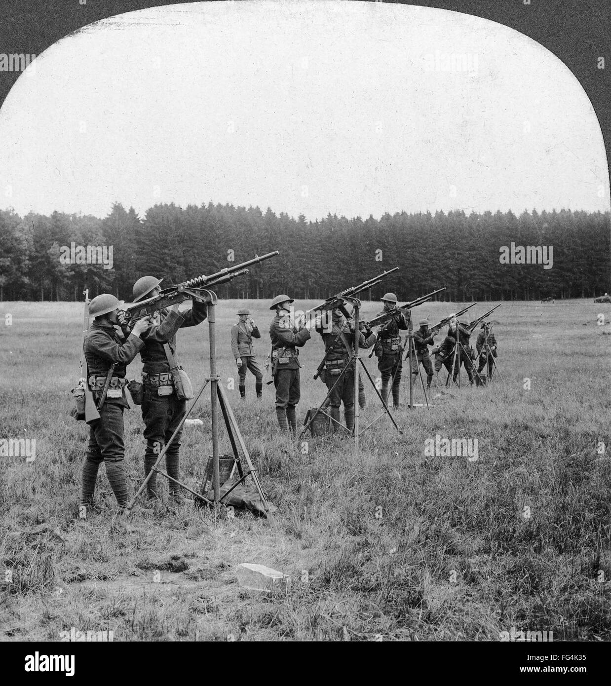 WORLD WAR I: MACHINE GUNS. /nAmerican troops guarding observation ...