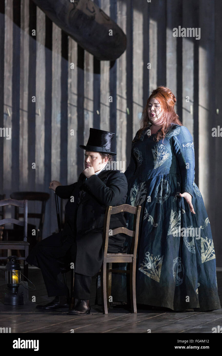 London, UK. 15 February 2016. Marjorie Owens as Norma and Peter Auty as ...